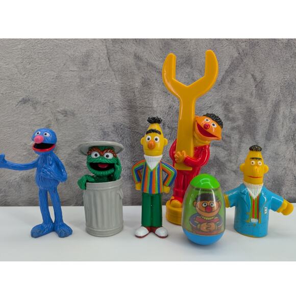 Sesame Street | Toys | Sesame Street Grover Bert Oscar Are Pvc Bert 98 ...